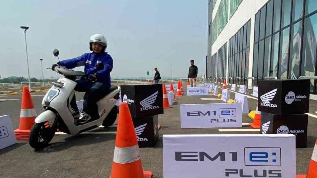Honda Community - MOTOR LISTRIK HONDA HADIR DI AEON MALL DELTAMAS